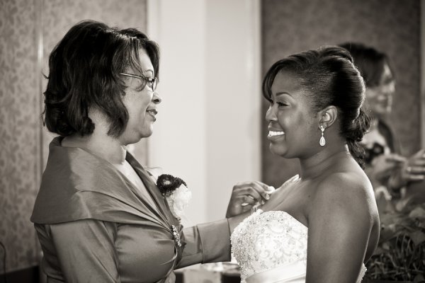 Real {Charlotte} Wedding: Cletise + Michael -Munaluchi Bride