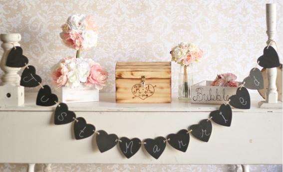 ETSY ADDICTION - Shabby Chic Inspired Wedding -Munaluchi Bride