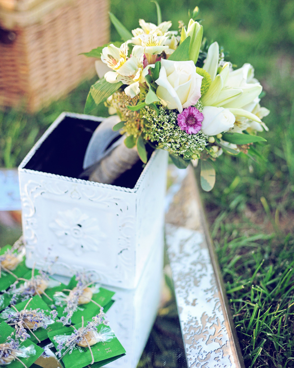 Bohemian-Vintage Styled Shoot by Amber Shader Photography -Munaluchi Bride