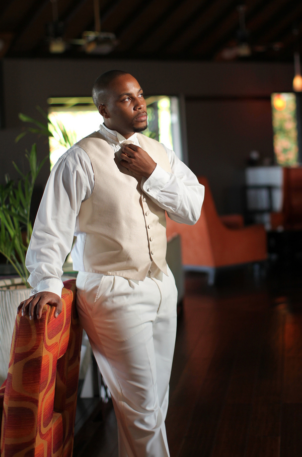 Grooms In Waiting; The Bride's Walk Down The Aisle -Munaluchi Bride