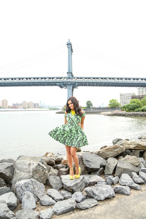 A Colorful and Stylish E-Session in Brooklyn -Munaluchi Bride