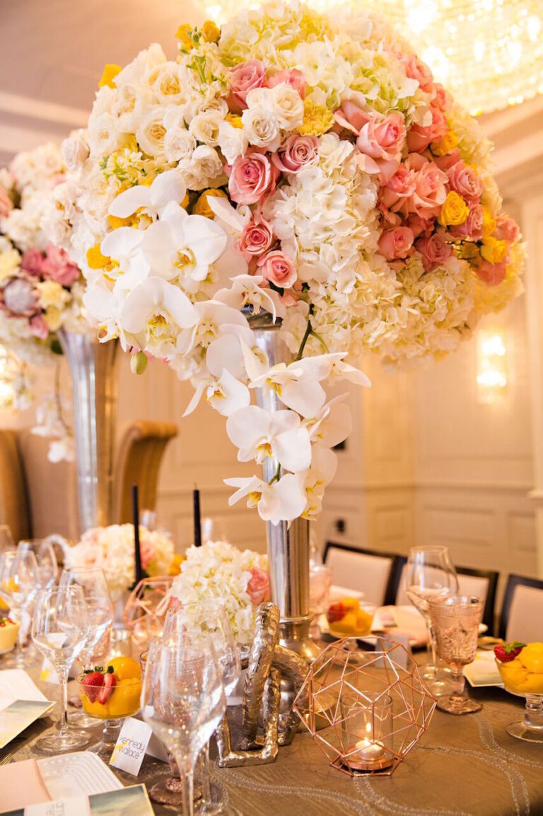 Bachelorette Party Styled Shoot by Andrew Roby Events -Munaluchi Bride