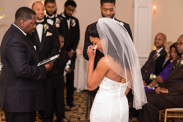 Shekia and Melvin's Lovely Pennsylvania Inn Wedding -Munaluchi Bride