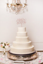 Shekia and Melvin's Lovely Pennsylvania Inn Wedding -Munaluchi Bride