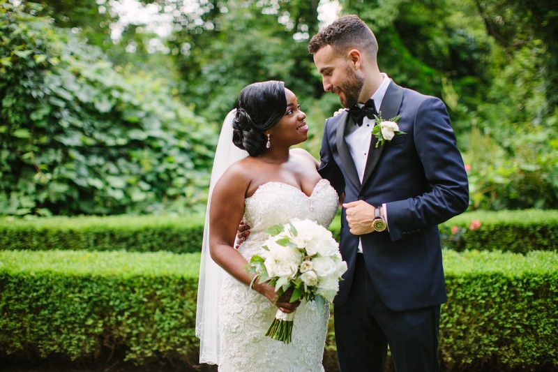 Shemeka and Michael's Sophisticated Wedding in Toronto -Munaluchi Bride