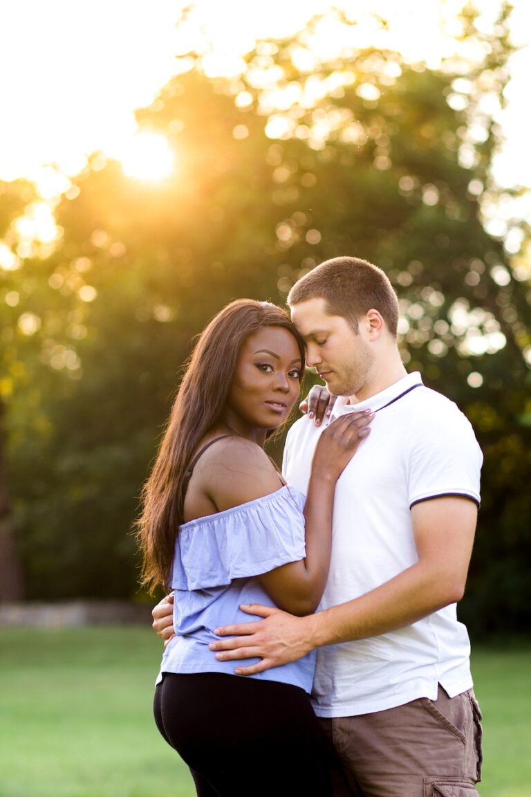 Tracy and Hayden’s Elegant Engagement in Toronto -Munaluchi Bride