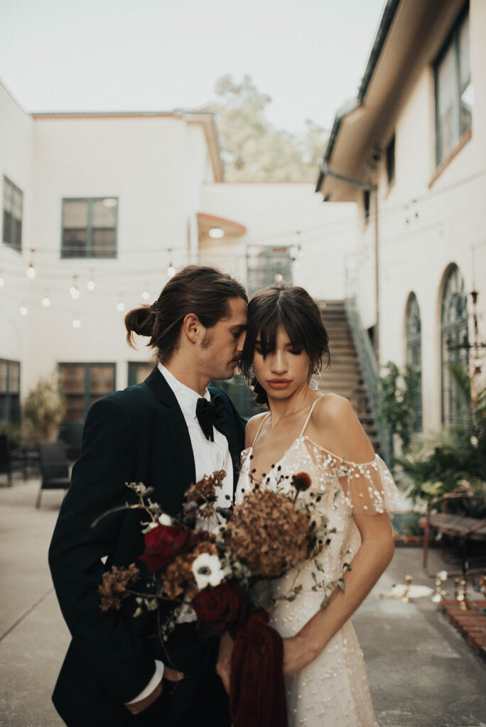 Sensual, Moody and Mysterious: Spanish-Gothic Styled Shoot -Munaluchi Bride