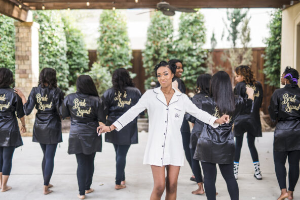 Chic and Classic Ballroom Wedding in Texas - Munaluchi Bride