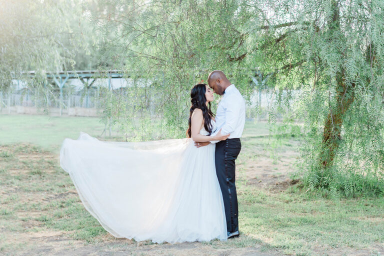Natural Beauty: Intimate Farm Wedding Inspiration - Munaluchi Bride