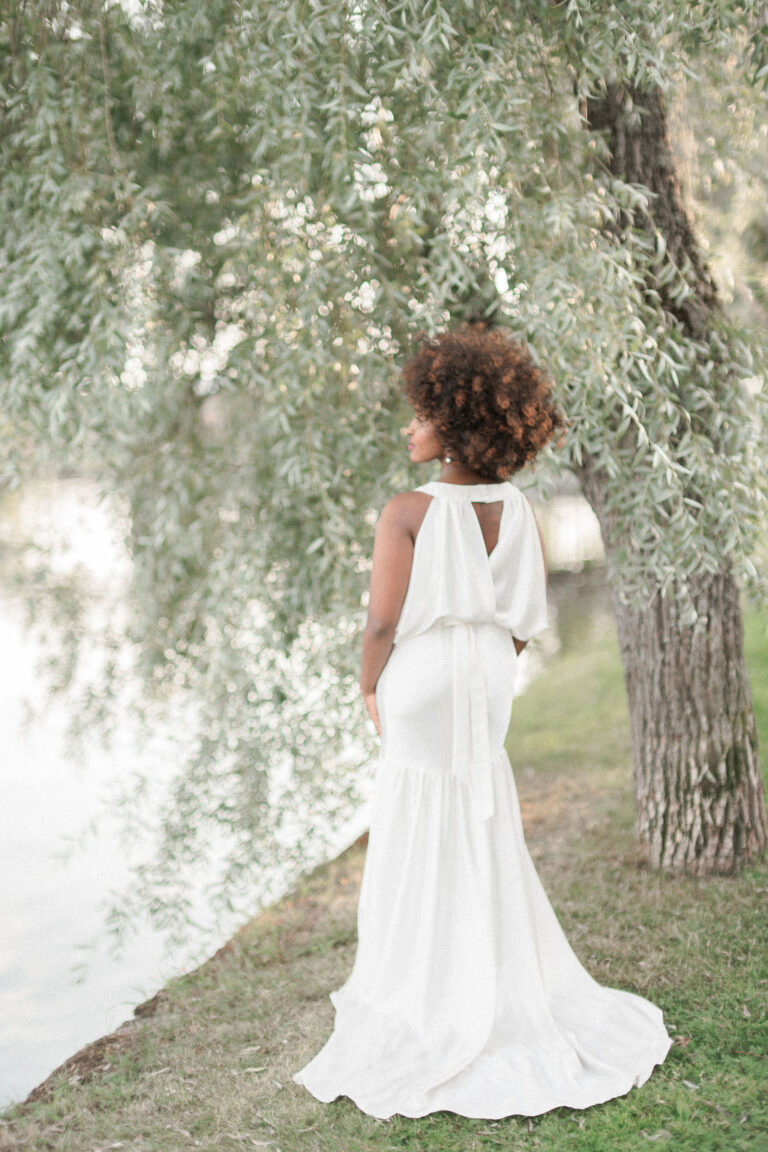 Old World Wedding Romance from a Vintage Castle in Finland - Munaluchi ...