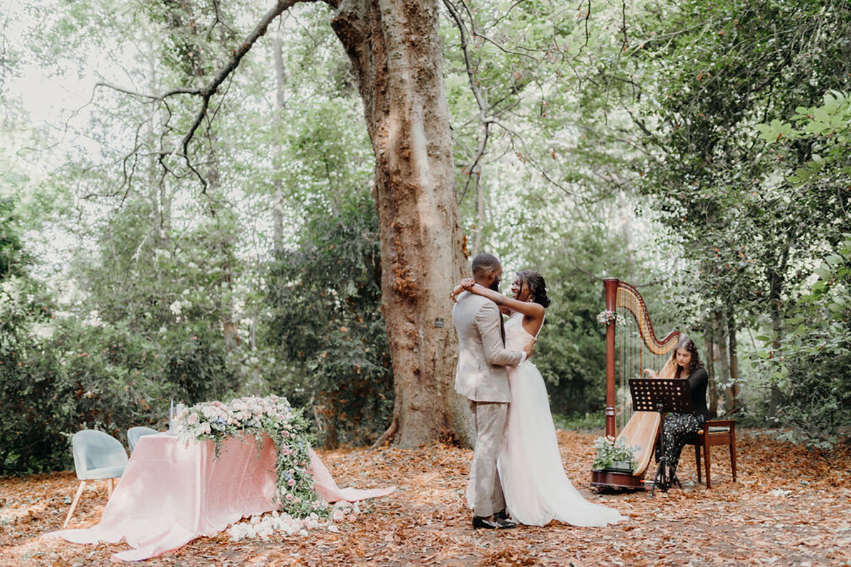 Forest Blooms: Romantic Wedding Inspiration - Munaluchi Bride