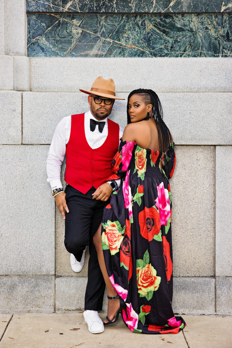 Chic in the City Engagement Session in Downtown Houston - Munaluchi Bride
