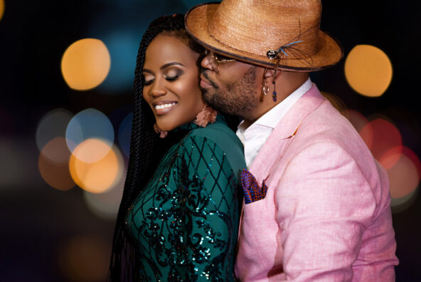 Chic in the City Engagement Session in Downtown Houston - Munaluchi Bride