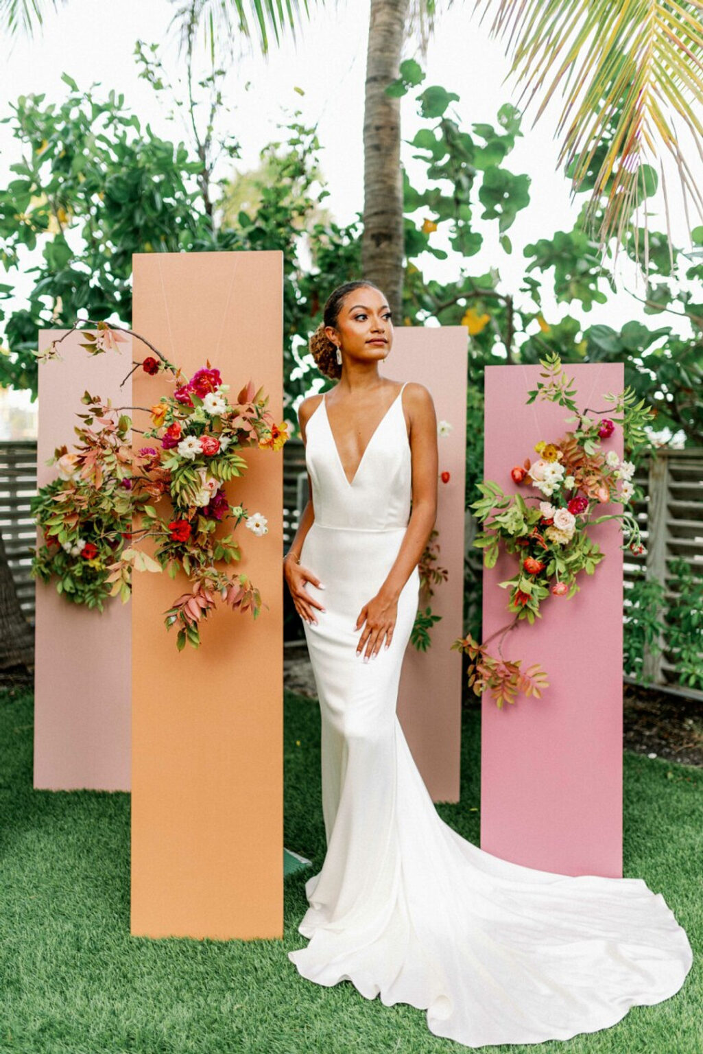 Colorful and Artsy Wedding Inspiration - Munaluchi Bride