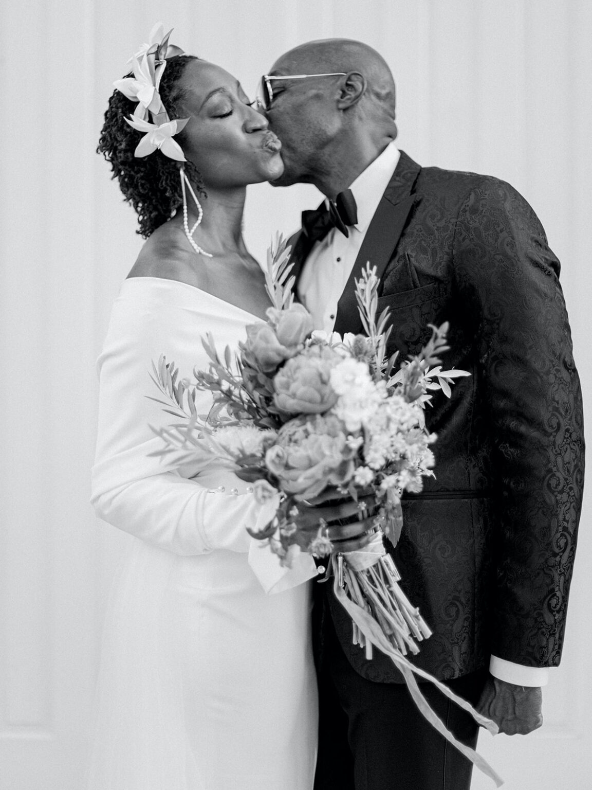 Lauren and Larry's Tropical Wedding in Palm Beach, Florida - Munaluchi ...