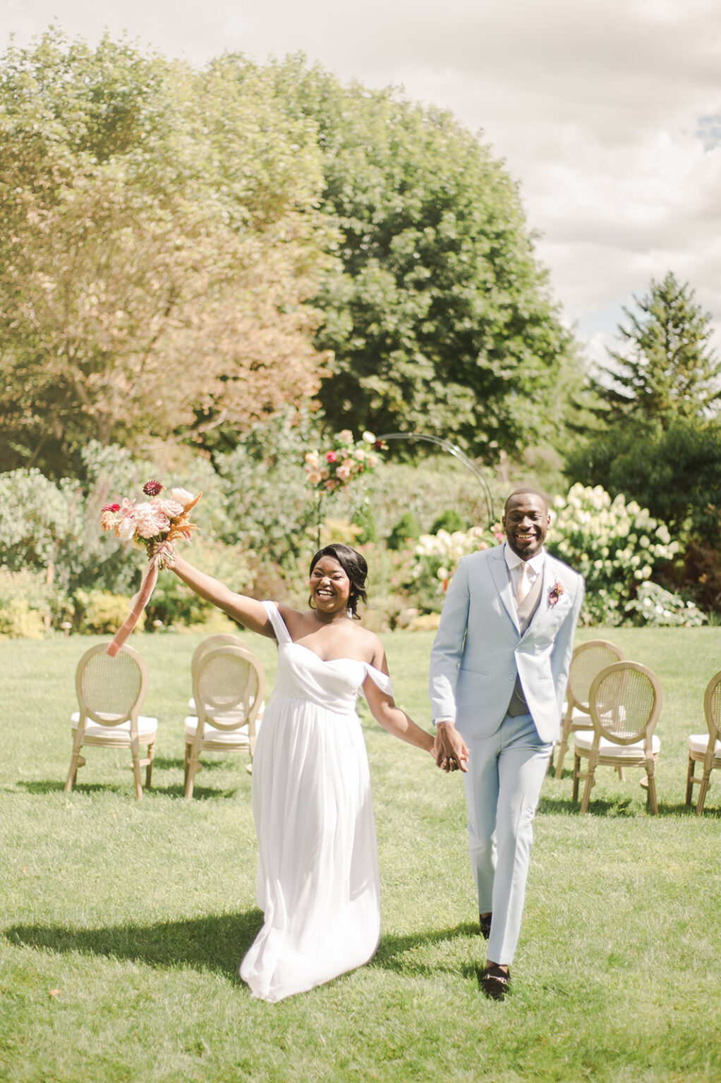 romantic outdoor wedding photoshoot for spring summer 2021