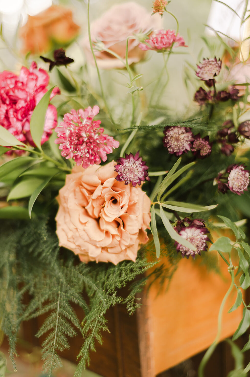 romantic outdoor wedding photoshoot for spring summer 2021