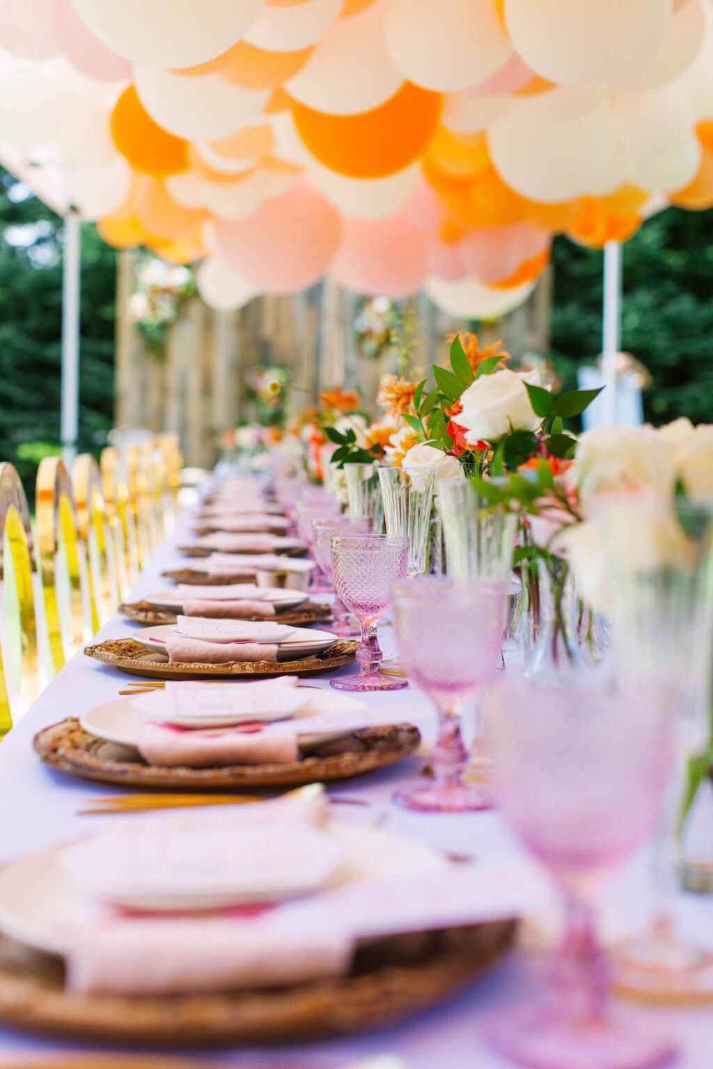 Summer Chic Wedding Inspiration - Munaluchi Bride