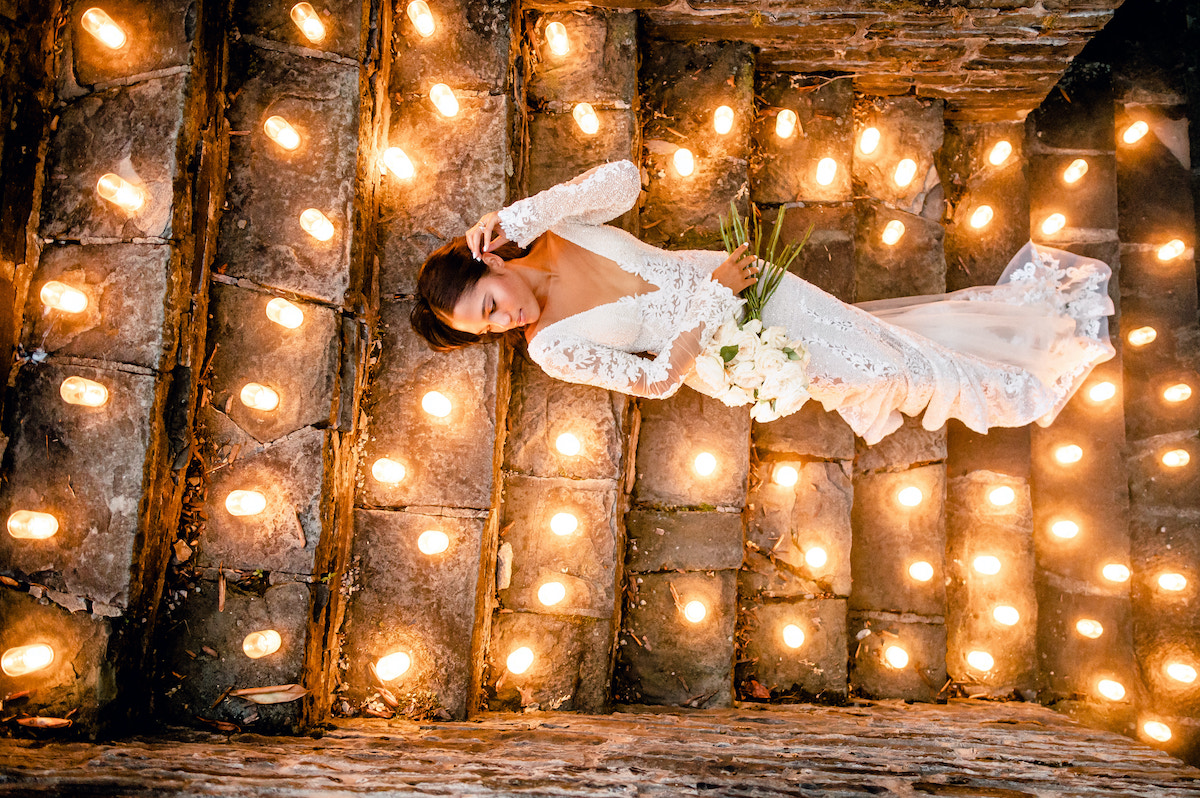 Romantic Golden Hour Micro Wedding Inspiration - Munaluchi Bride