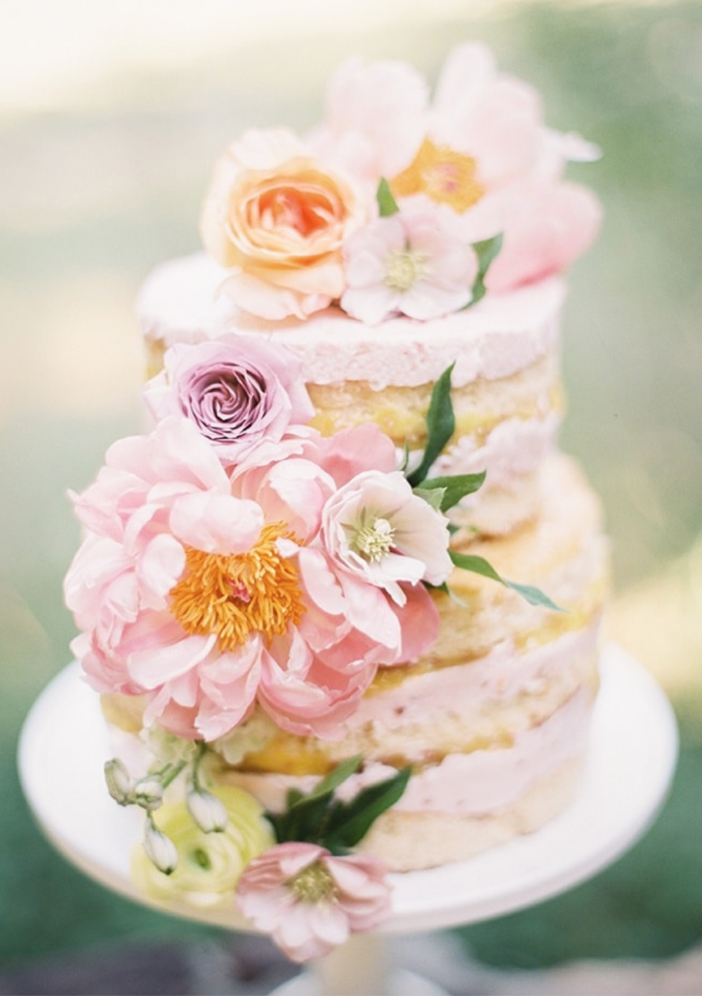 11 Fresh Summer Wedding Cake Ideas - Munaluchi Bride