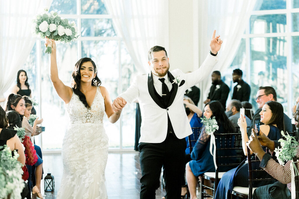 Elegant Florida Wedding Celebrates Love & Family - Munaluchi Bride