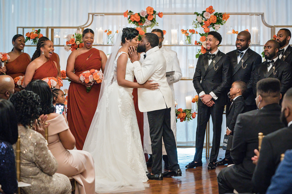 Elegant Spring Wedding in North Carolina - Munaluchi Bride