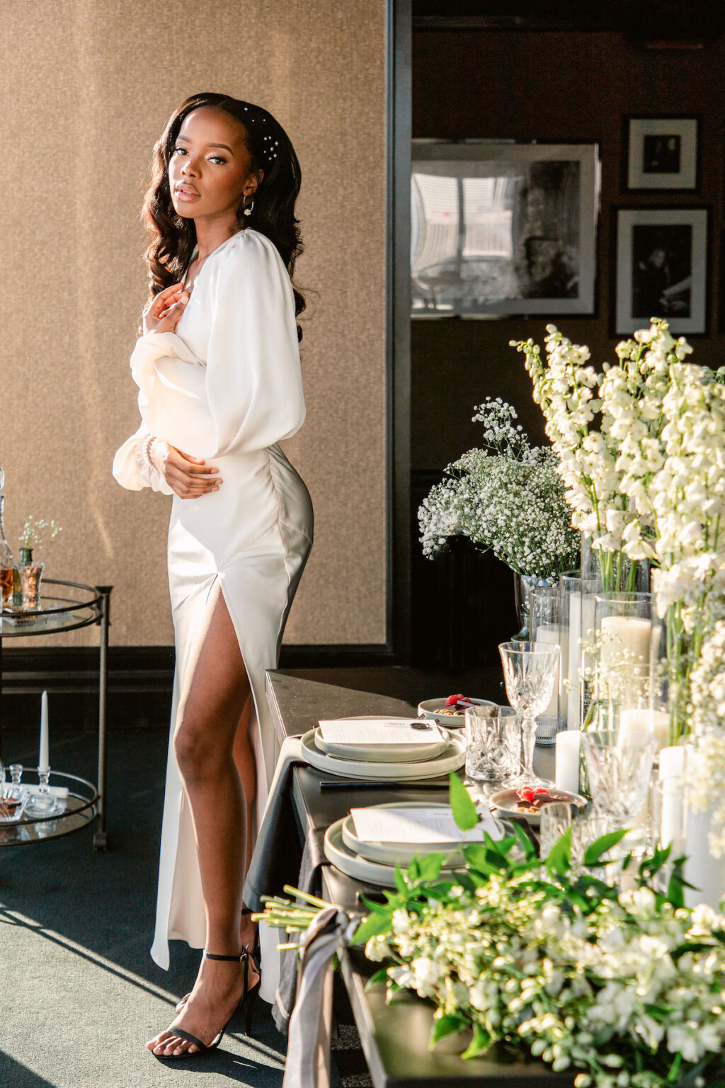 Chic Noir Styled Shoot in Toronto, Canada - Munaluchi Bride