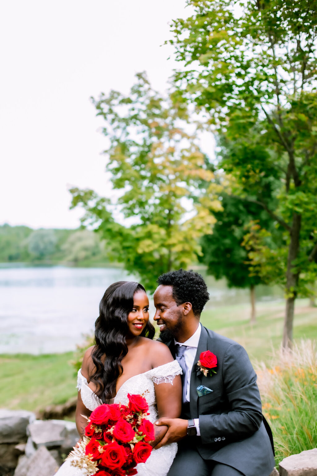 "Red Hot Romance" Themed Micro Wedding in Ontario, Canada - Munaluchi Bride