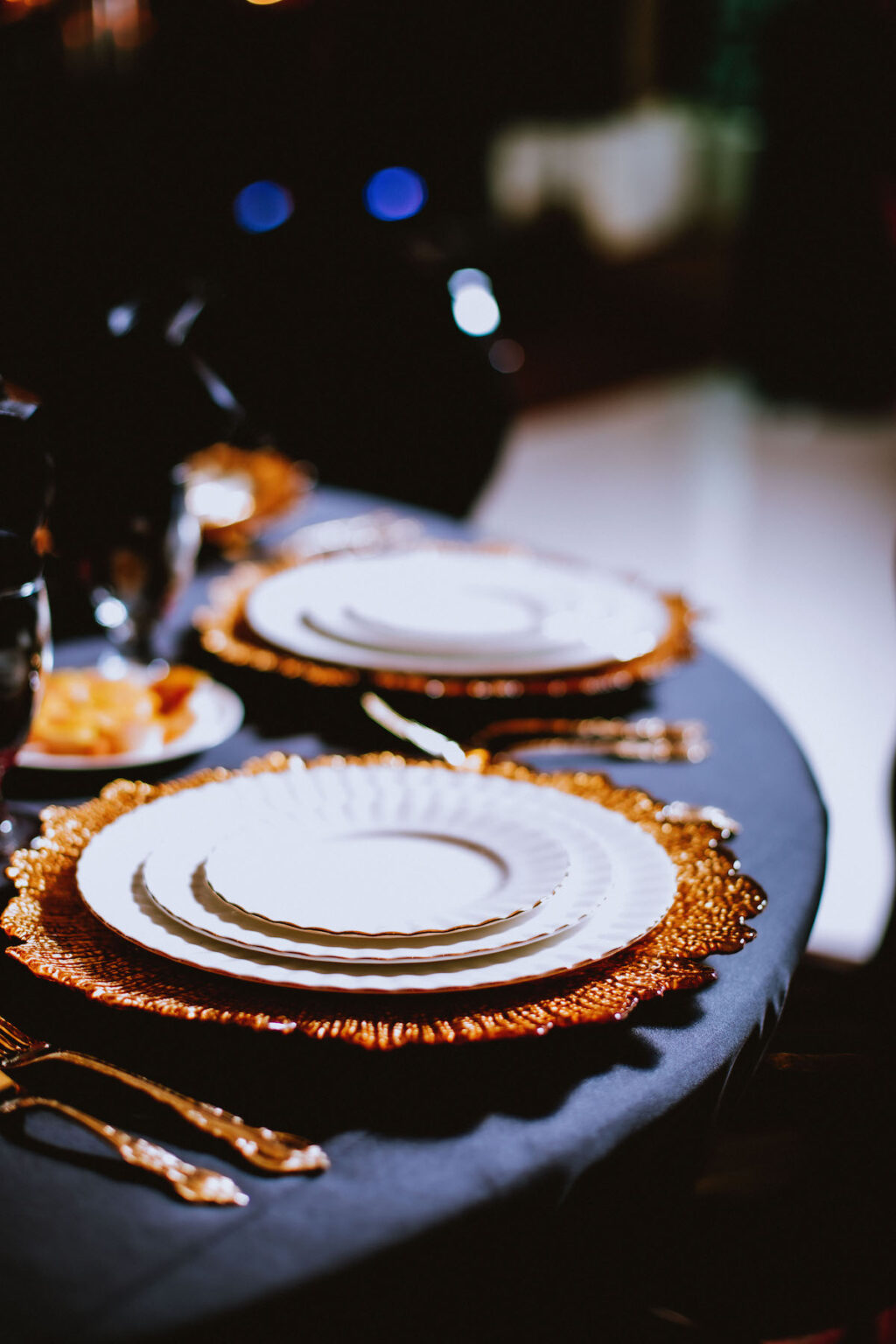 "Red Hot Romance" Themed Micro Wedding in Ontario, Canada - Munaluchi Bride