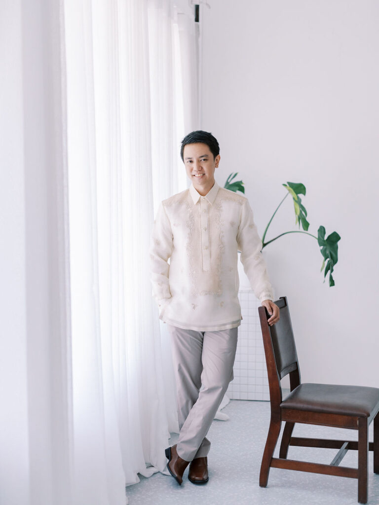 Jepoy & Estelle's Purple Wedding in the Philippines - Munaluchi Bride