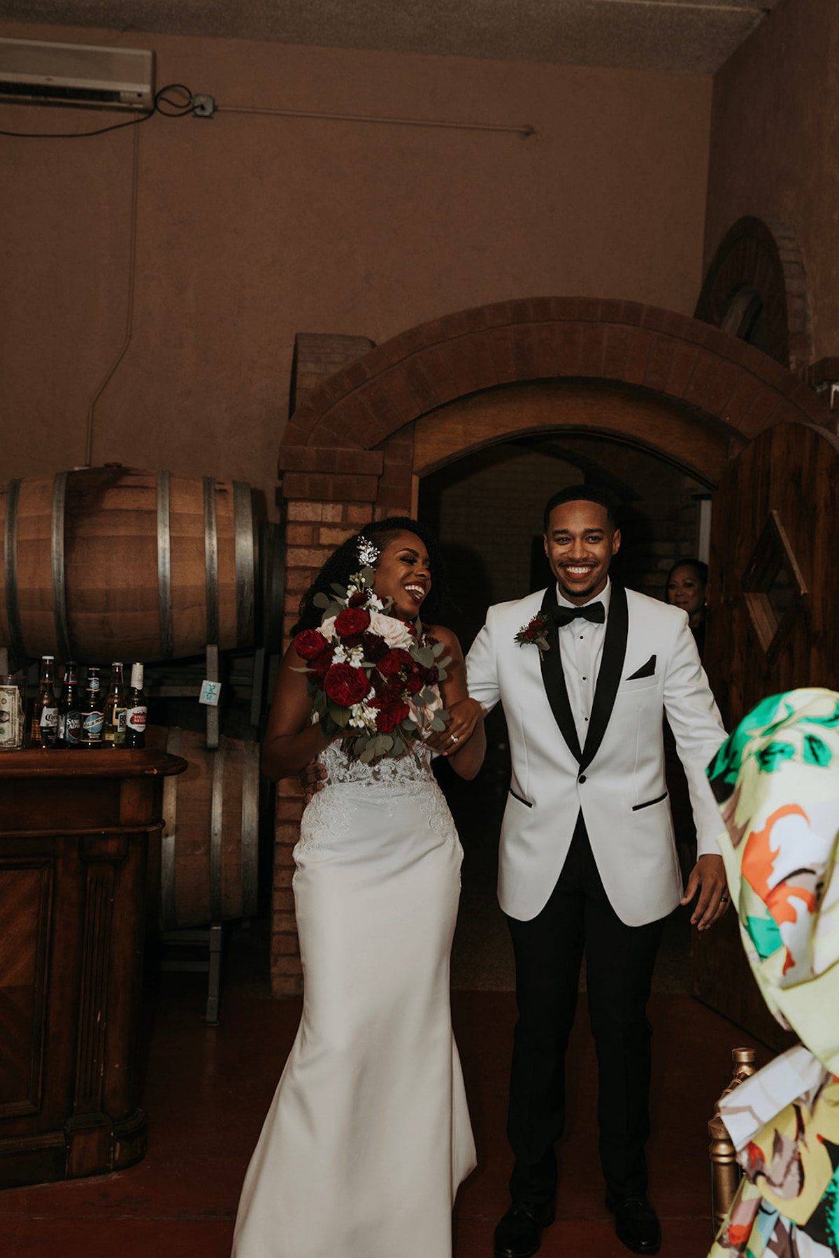 Vintage Vineyard Wedding in Stafford, Virginia - Munaluchi Bride