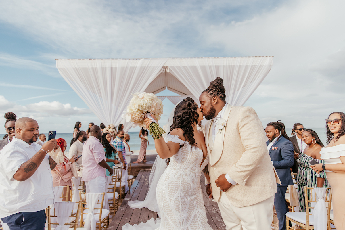 Tropical Glam Destination Wedding in Montego Bay, Jamaica - Munaluchi Bride