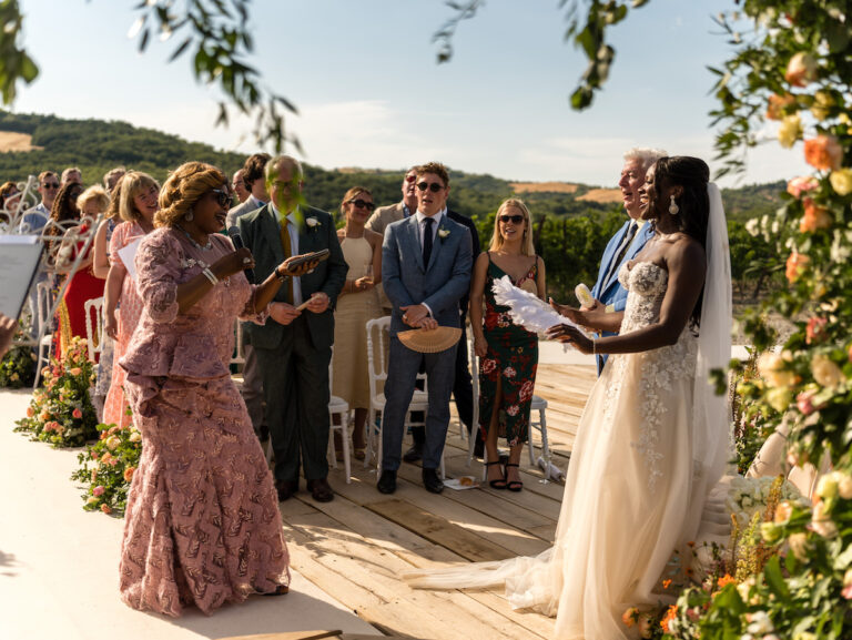 Exclusive Destination Wedding in the Hills of Tuscany - Munaluchi Bride