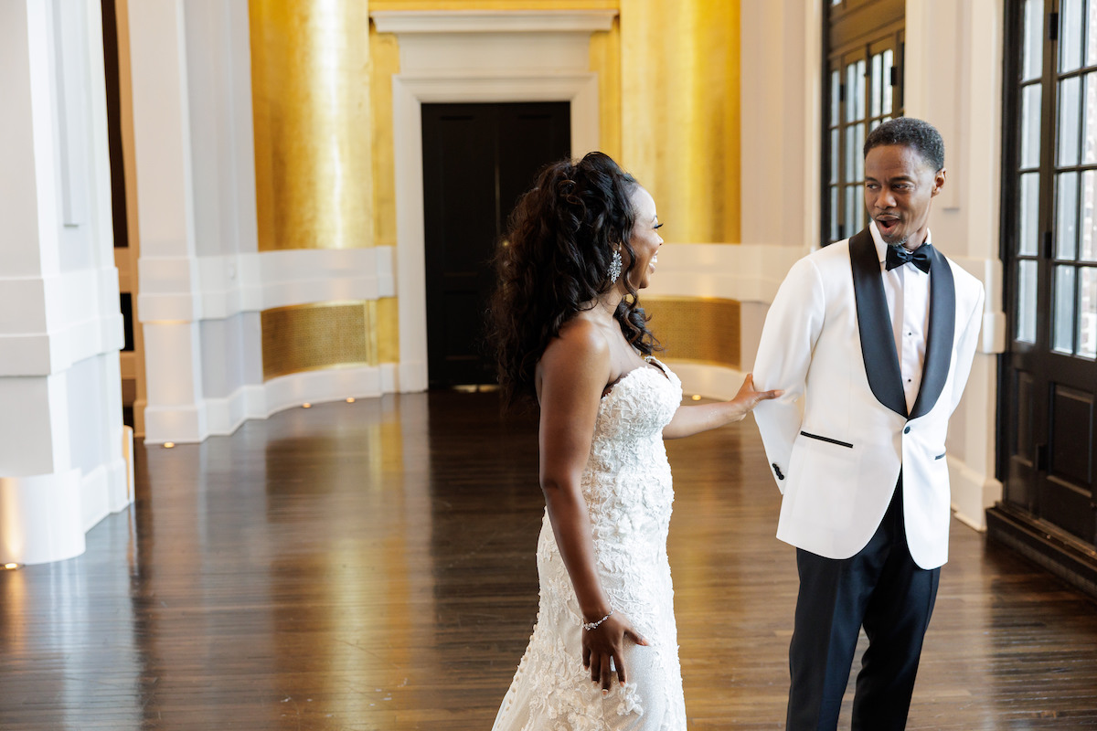 Classic & Romantic Garden Wedding in The Heart of Charm City ...