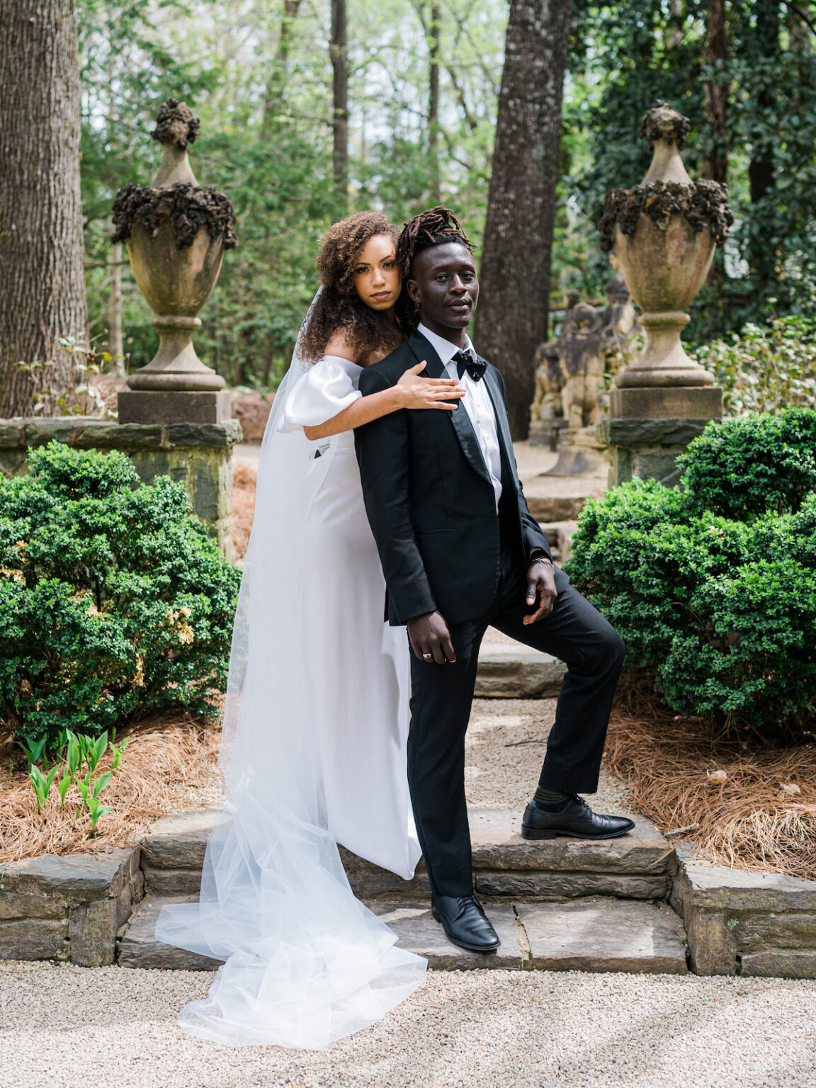 Modern Romance: Summer Styled Shoot at The Swan House Atlanta History ...