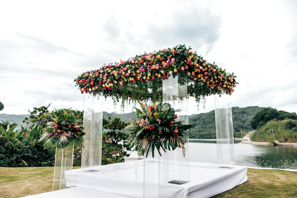 Dreamy Tropical Destination Wedding at Trident Castle in Portland ...