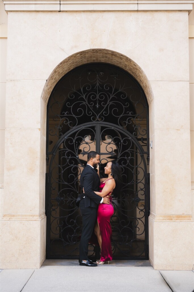 Sexy, Laid-back, and Chill(y) Engagement Session in Winter Park Florida ...