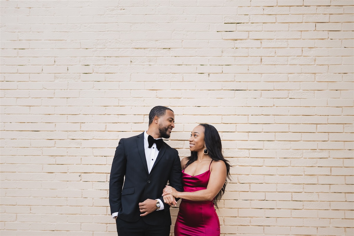 Sexy, Laid-back, and Chill(y) Engagement Session in Winter Park Florida ...