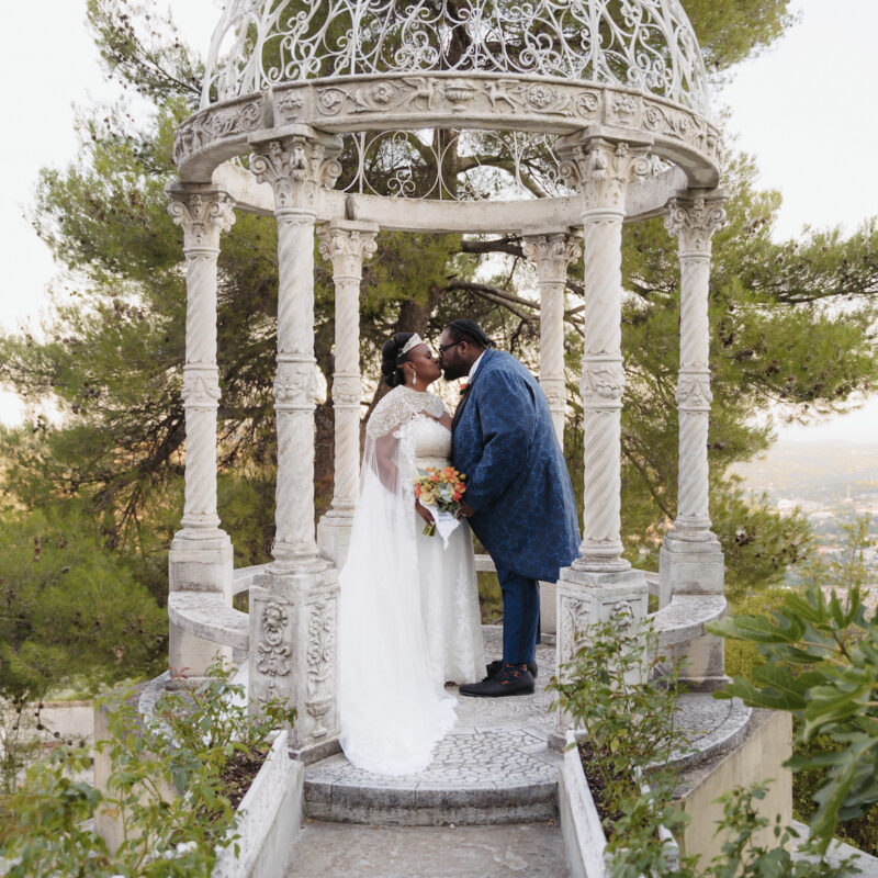 Warm Summer Tones Meet Bold Blues at Stylish Destination Wedding in the ...