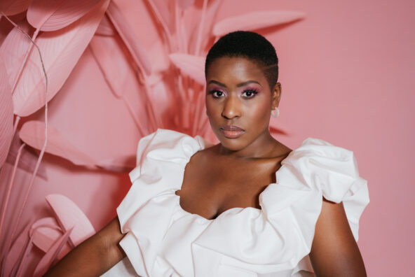Modern Glam Styled Shoot at Maison Tela in Montreal Unveils Bold ...