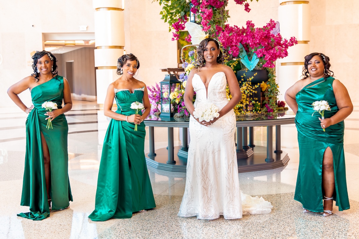 A Brooklyn Love Story: Brenda & Johnny's Timeless Wedding - Munaluchi Bride