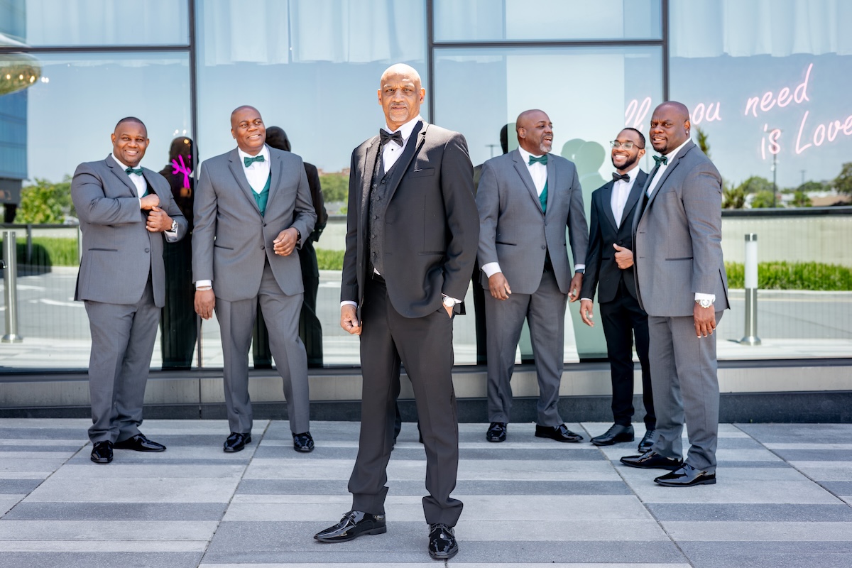 A Brooklyn Love Story: Brenda & Johnny's Timeless Wedding - Munaluchi Bride