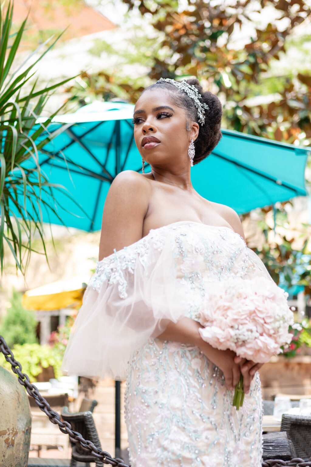 "Elegance Unveiled" Styled Shoot by Mahogany Brown Bridal Features ...