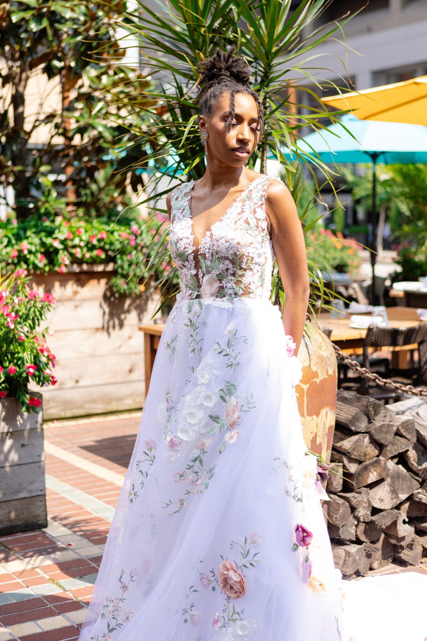 "Elegance Unveiled" Styled Shoot by Mahogany Brown Bridal Features ...