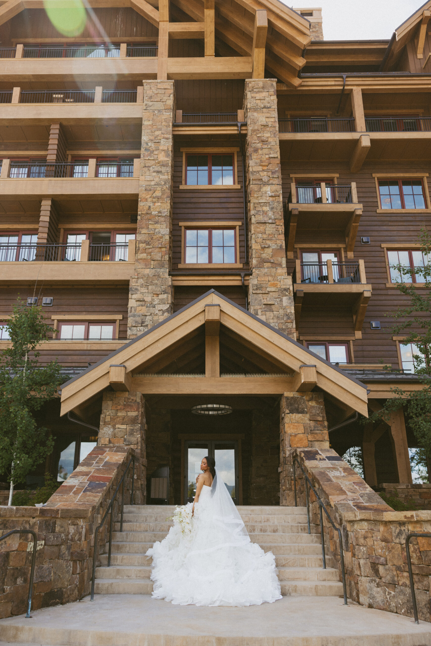 This Outdoor Wedding Styled Shoot Featured Unforgettable Mountain Views ...